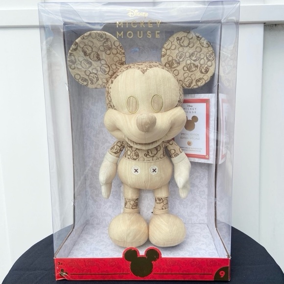 Disney | Other | Disney Year Of The Mouse Collector Plush Animator ...